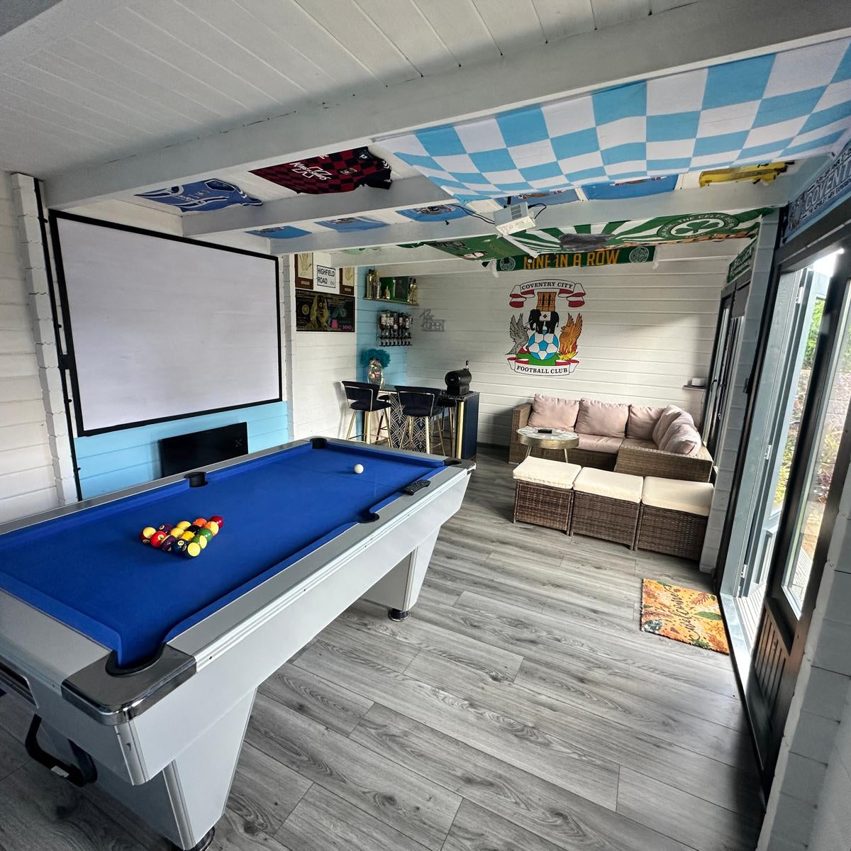 building a pool table room