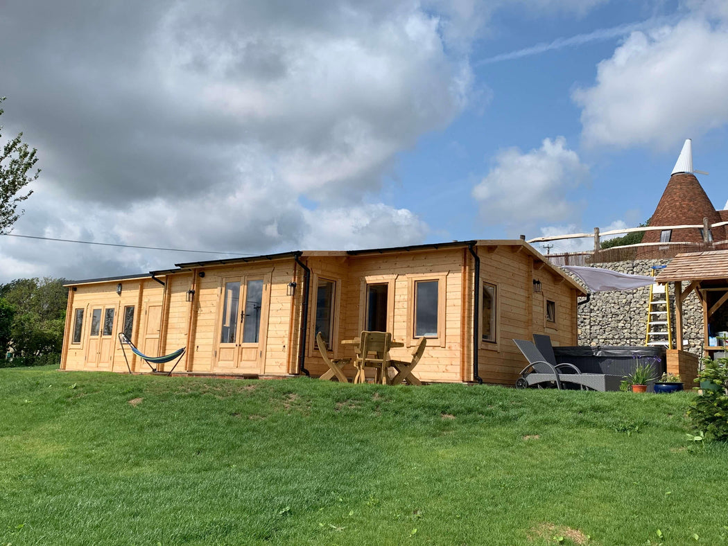 Wooden Lodge Cabin - Luxury Lodge Cabins - Timber Building Specialists