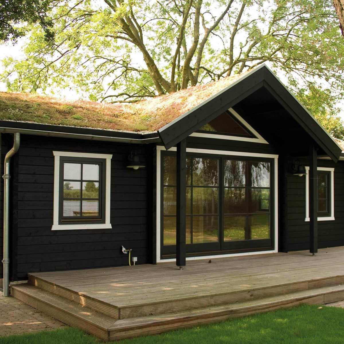 Lennox Log Cabin Lodge | 8.4x4.5m | Timber Building Specialists