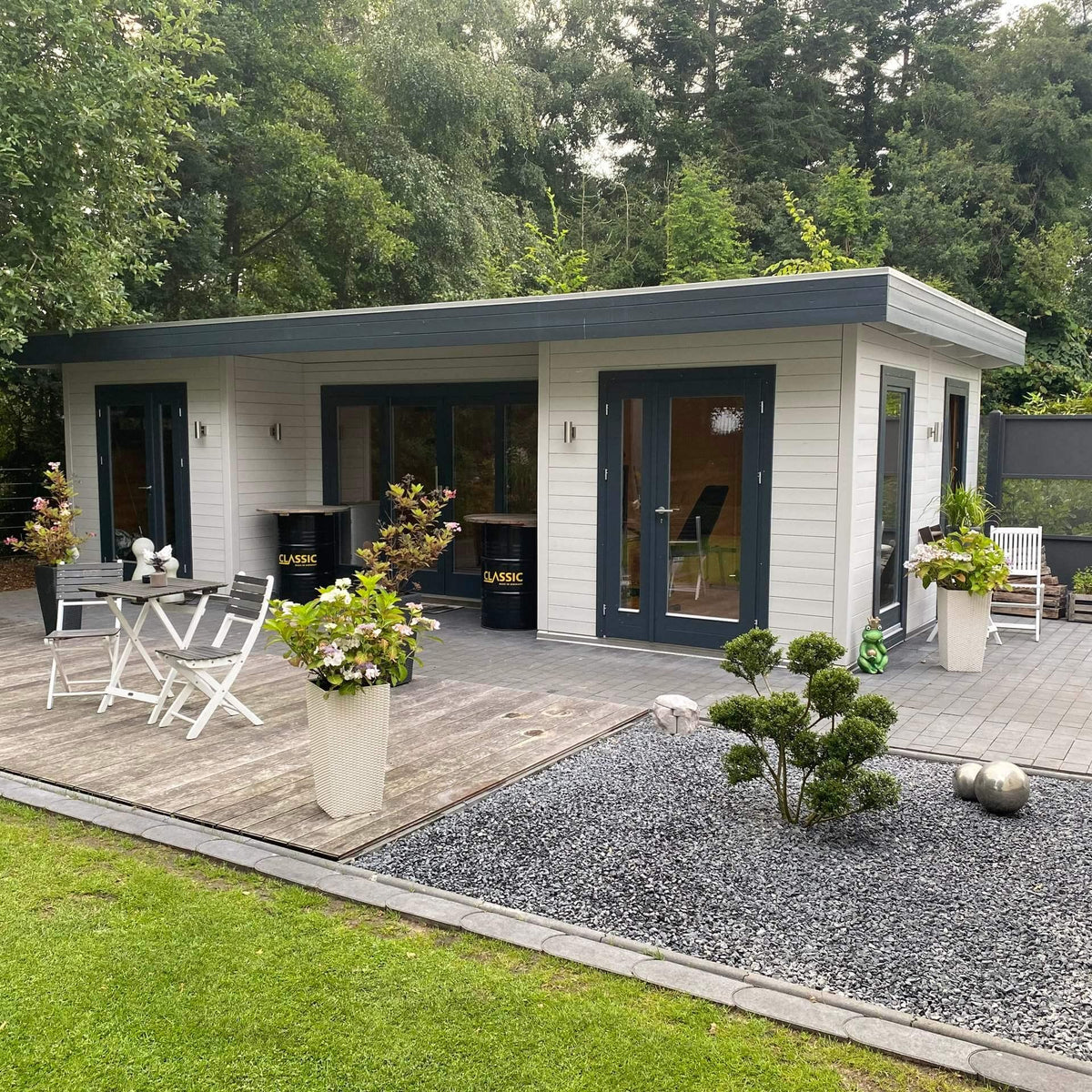 Solair Log Cabin | 4.0x8.5m | Timber Building Specialists